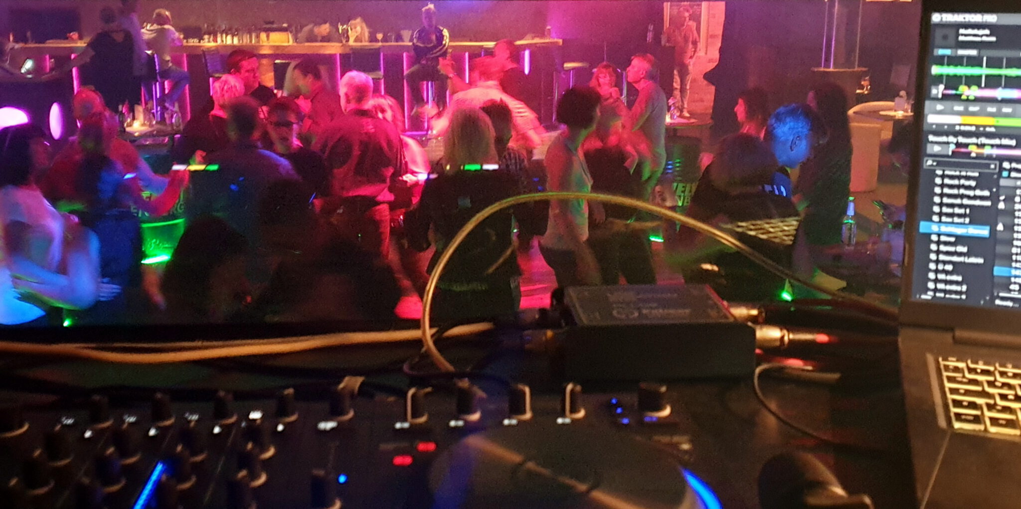 Ü 30 - Dj Andy G. Event & Veranstaltungsservice